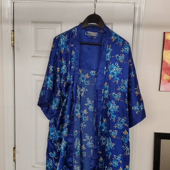 contessa di roma | Intimates & Sleepwear | Silk Robe | Poshmark